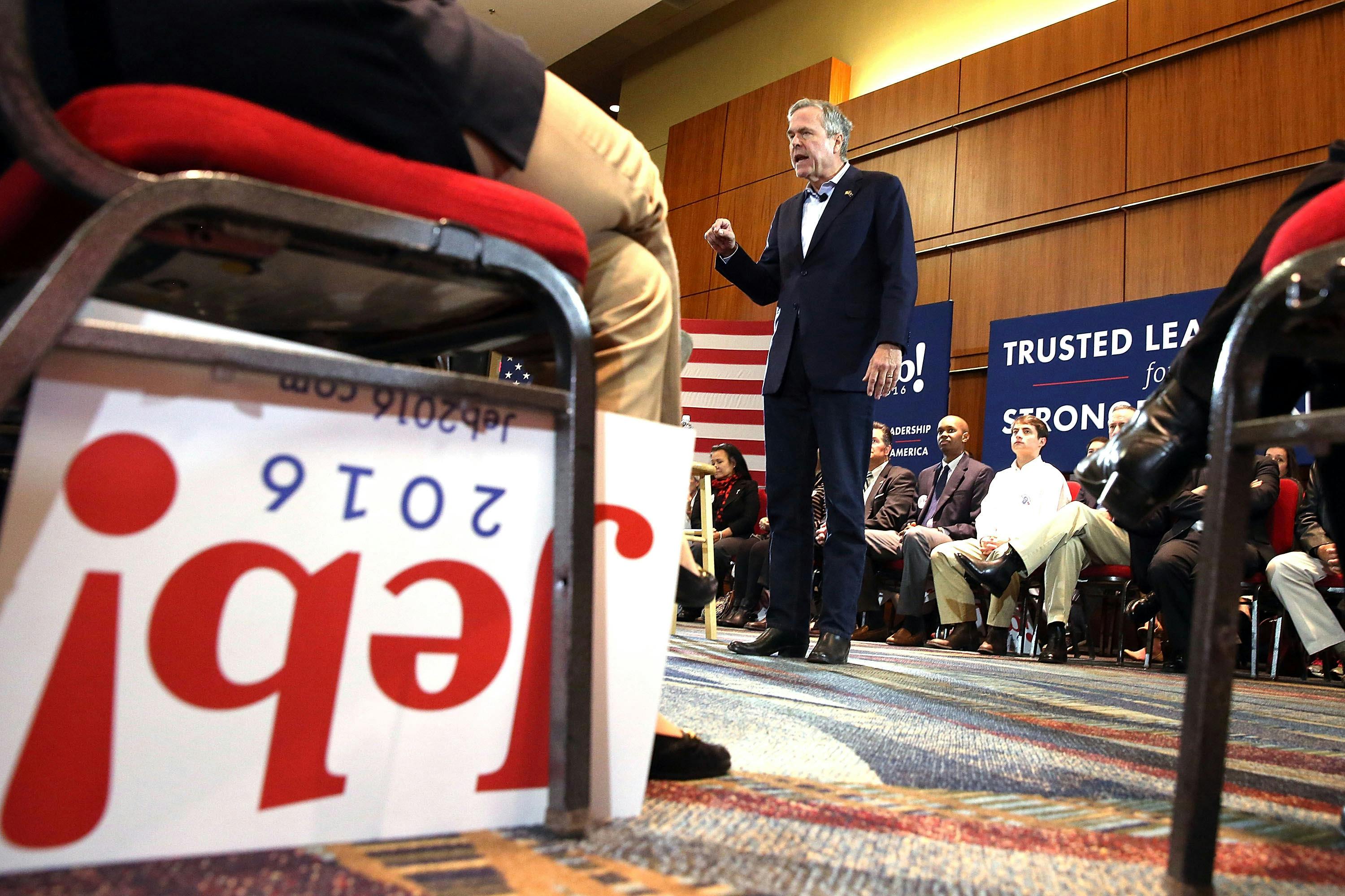 Everyone wants Jeb’s campaign merch now that it’s free. | The New Republic