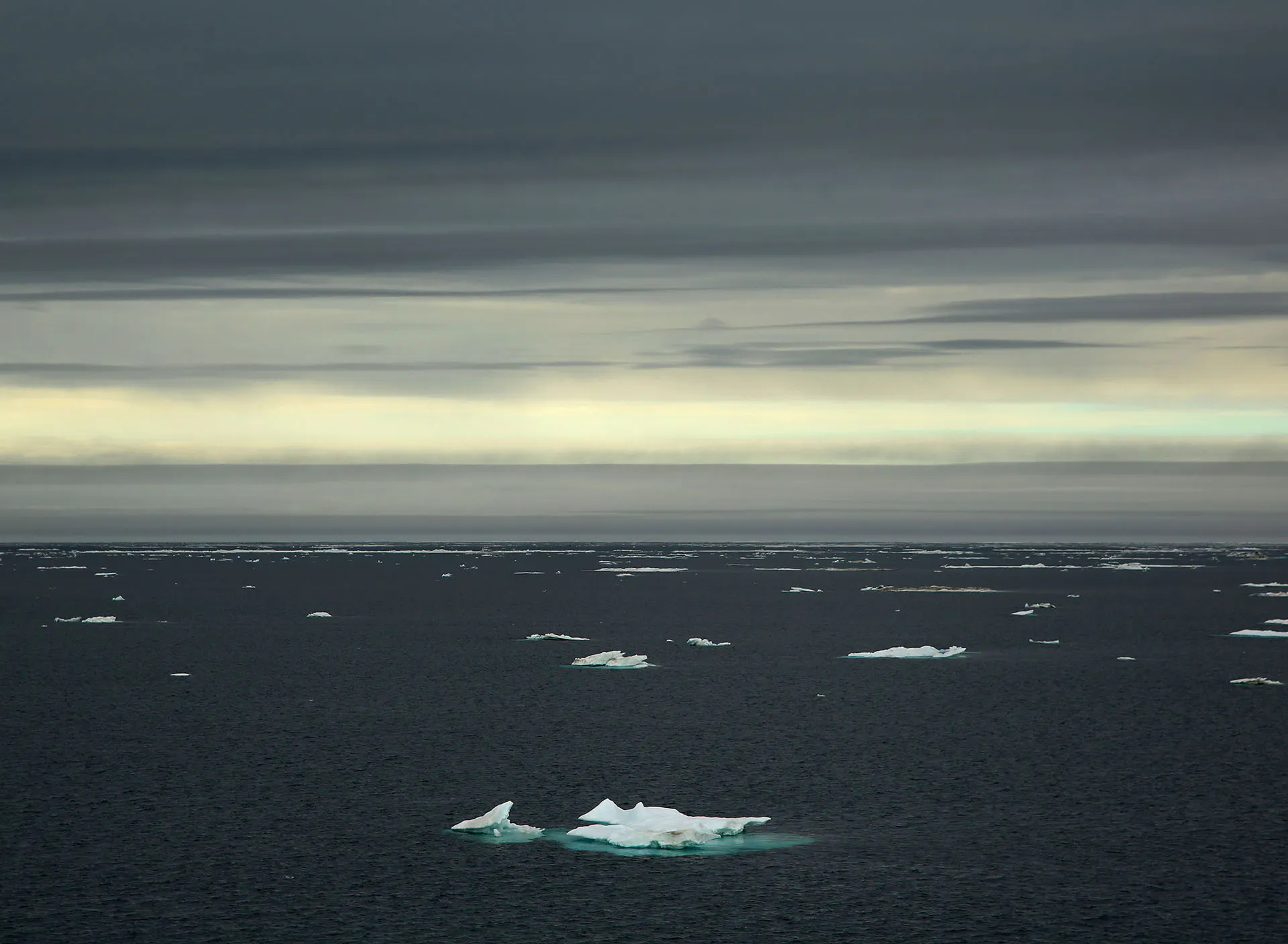 Breathtaking Midnight Views of the Summer Arctic | The New Republic